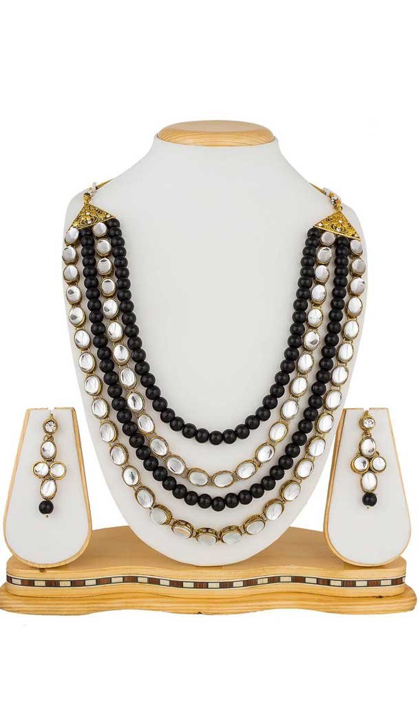 Black White Color Kundan Imitation Jewellery Necklace Set 3929473